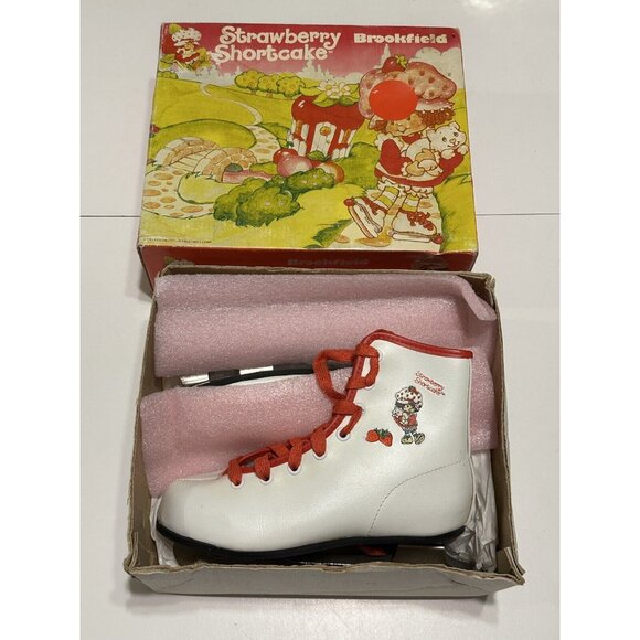 Kenner | Toys | Vintage Strawberry Shortcake Girls Ice Skates Size 3 Y ...